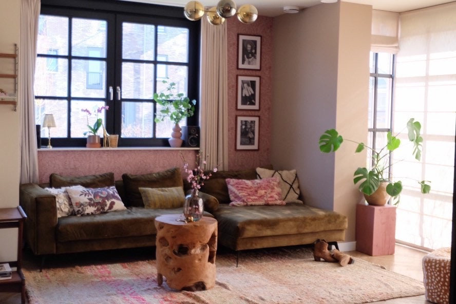 Eve Rose at Esthers (@velvetkleurenvintage). – Summer Gray